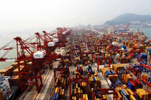 치완터미널, '컨'처리 월간기록갱신